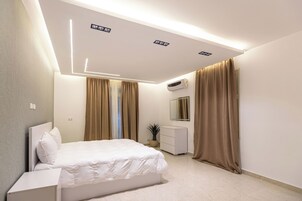 Vila superluxo | 5 quartos, roupas de cama premium, camas com colchões pillow-top