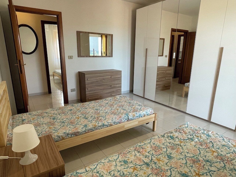 La Vedetta Holiday Home, Spacious Accommodation With Sea View Terrace - Termoli