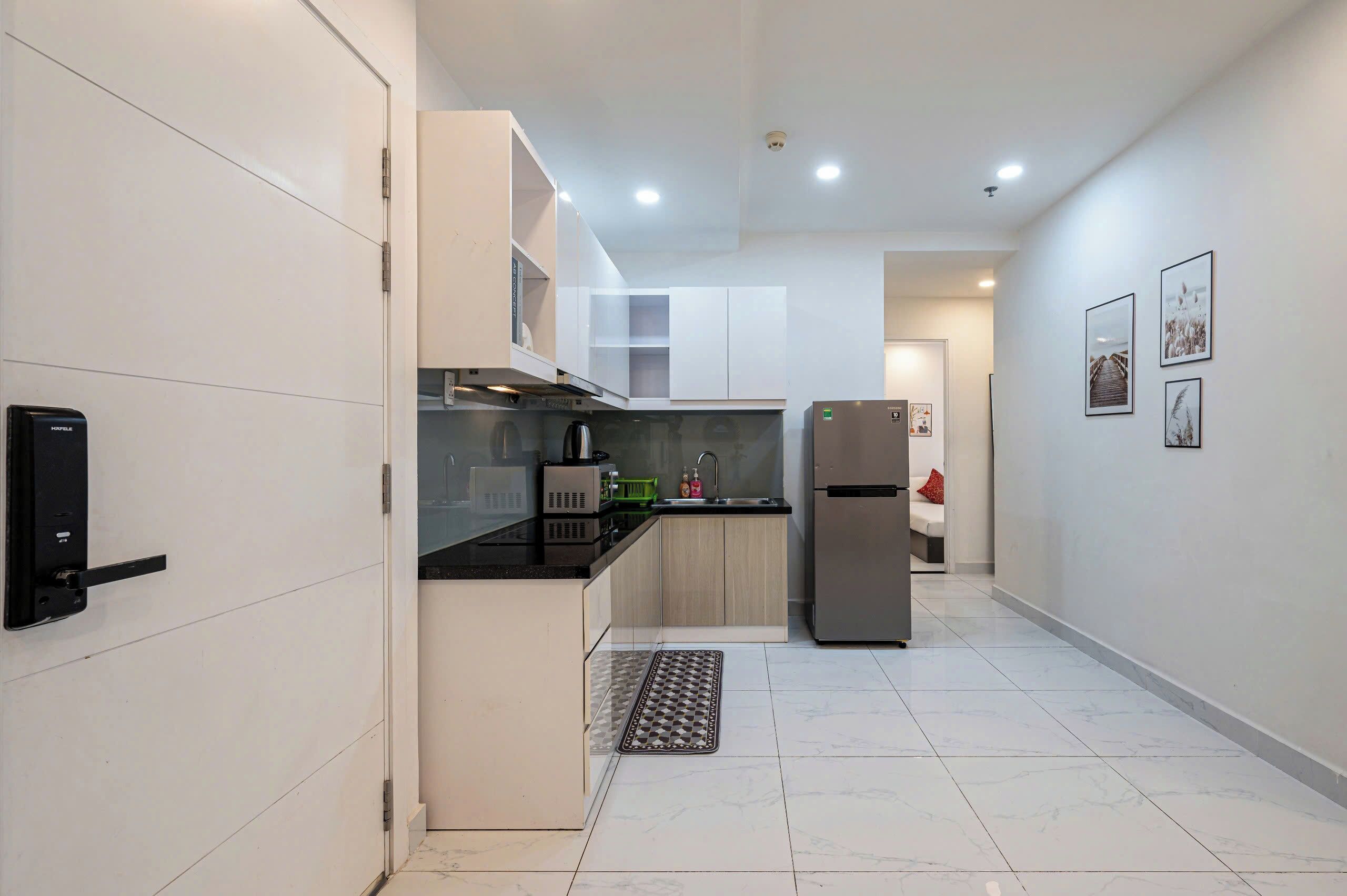 Apartamento superluxo, sacada, vista para a cidade | Área de estar | TV de tela plana 55 polegadas com canais a cabo, TV