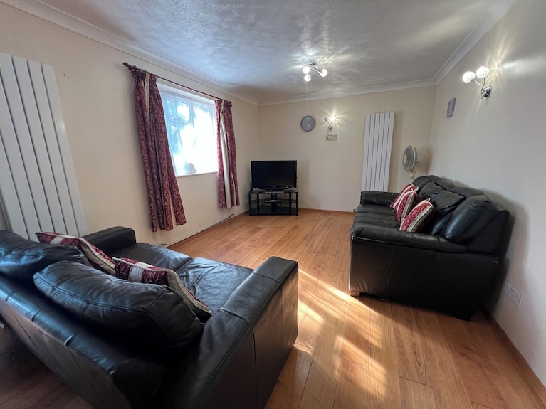 Spacious Home From Home! Perfect For Farnborough Airshow. - Farnham