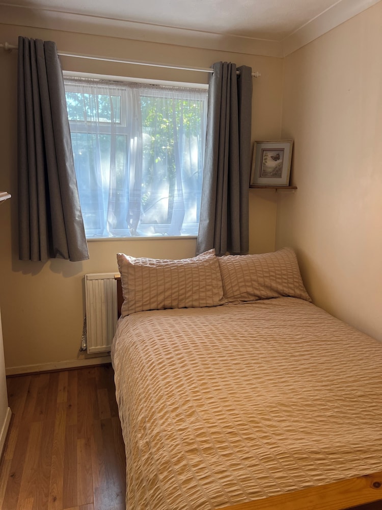 Spacious Home From Home! Perfect For Farnborough Airshow. - Farnham