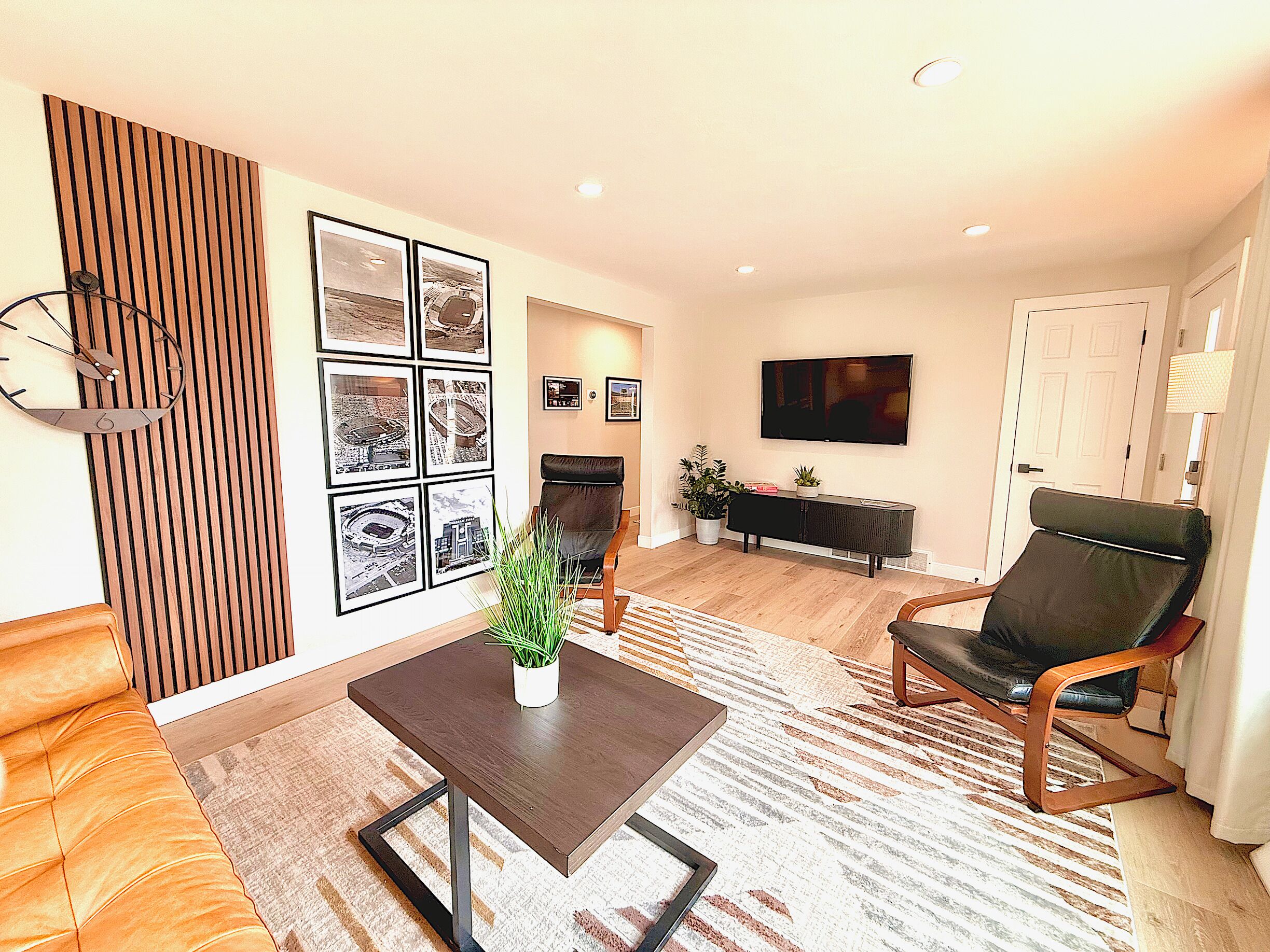 Lambeau View  Pool · Hot Tub  Rooftop · Fire Table  Entertainment Room - 格林貝