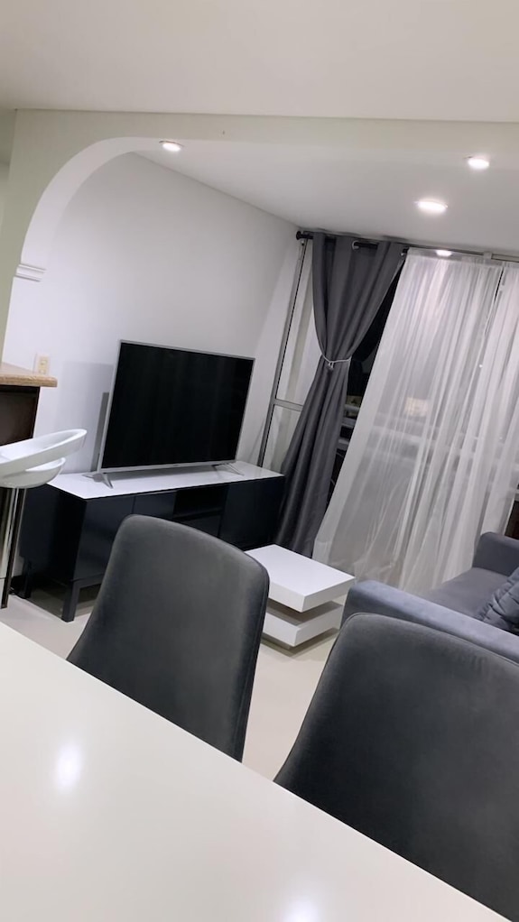 Luxurious Stay - Bello