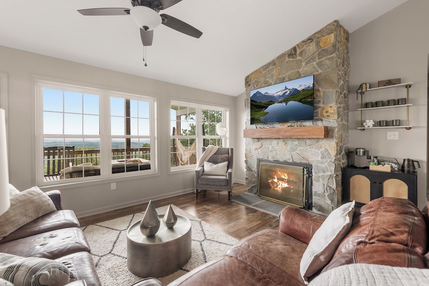 The Vue - Mountain Top Hot Tub Overlooking The Shenandoah River - 維珍尼亞