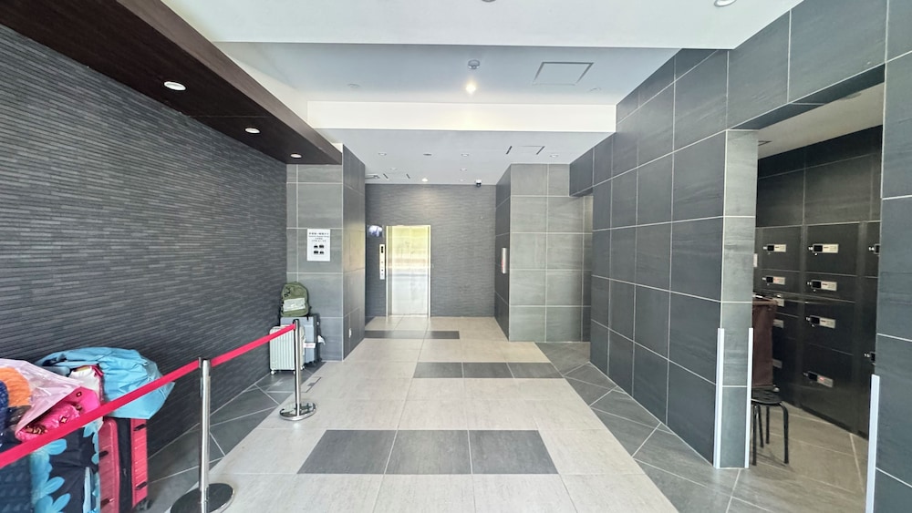 Rakuyado-hanazonokita - Japan