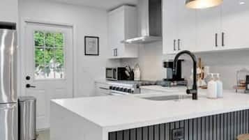 Casa | 2 quartos, internet de alta velocidade