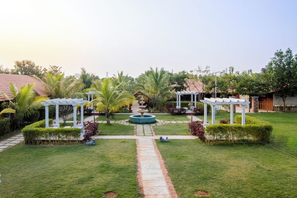 Brown Town Resort & Spa - Hyderabad