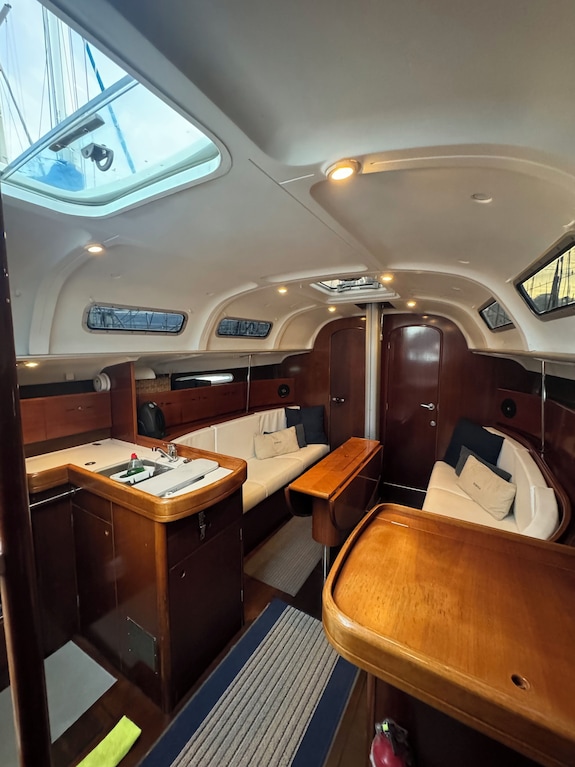 Barco Eiroa En Alicante Centro, Real Club De Regatas - Alicante