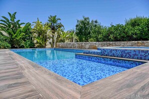 Vila (5 Bedrooms) | Fachada