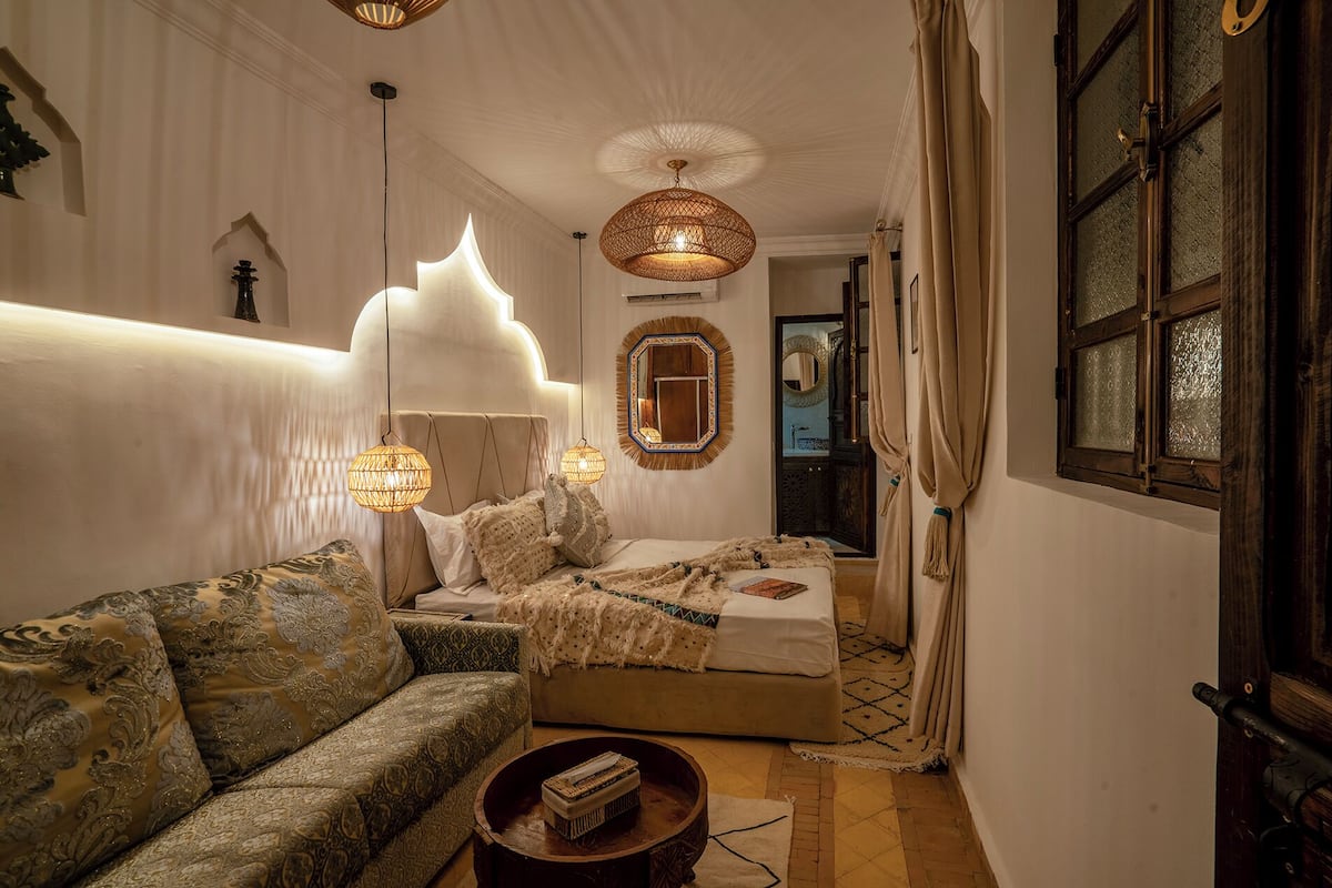 Queen-Size Room with Balcony | Área de estar