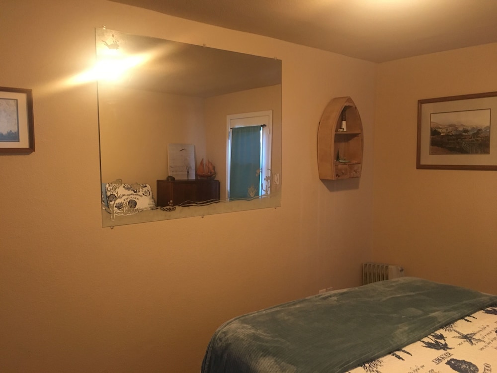 Cozy 2 Bedroom Cottage Near The River - カリフォルニア州