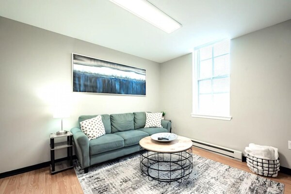 The Terrace At Park Place 2nd Floor Walk Up -Cozy 2 Bedroom Fast Wifi Free Coffee - Wilmington, DE
