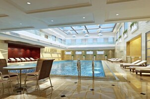 Piscina interior