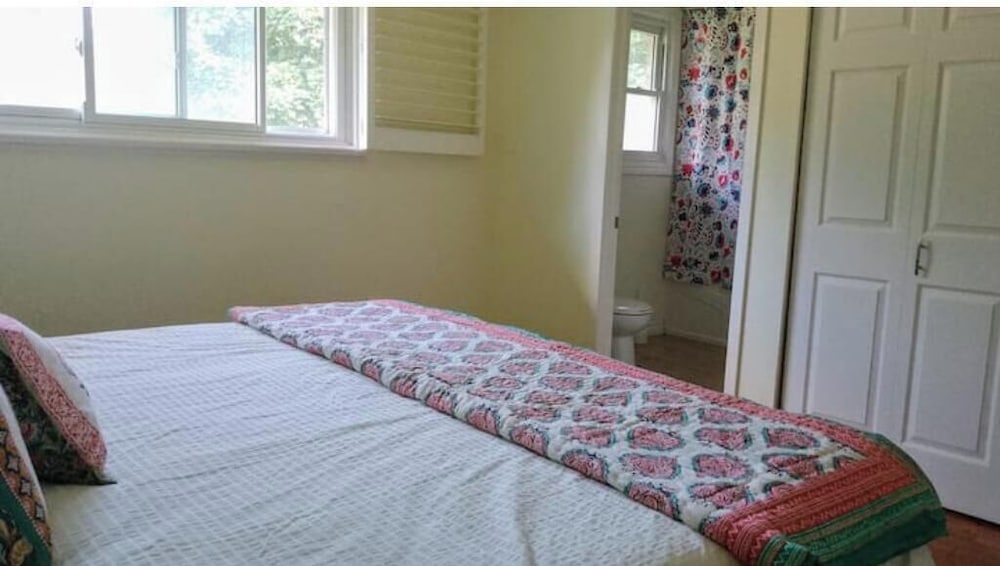 Relaxing Birdsong Bungalow - Port Dover