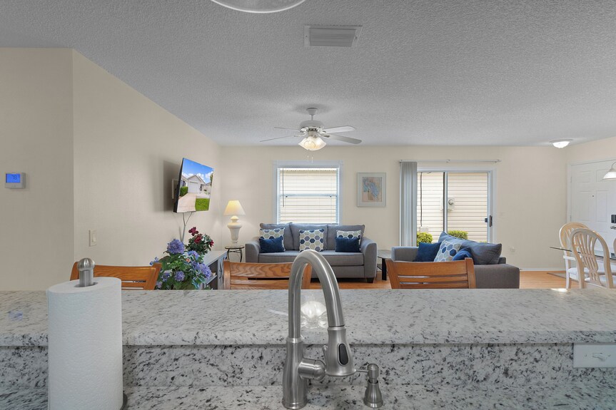 Charming 2-bedroom Villa With Ac/wifi In The Friendliest Town The Villages - Lake Weir, FL