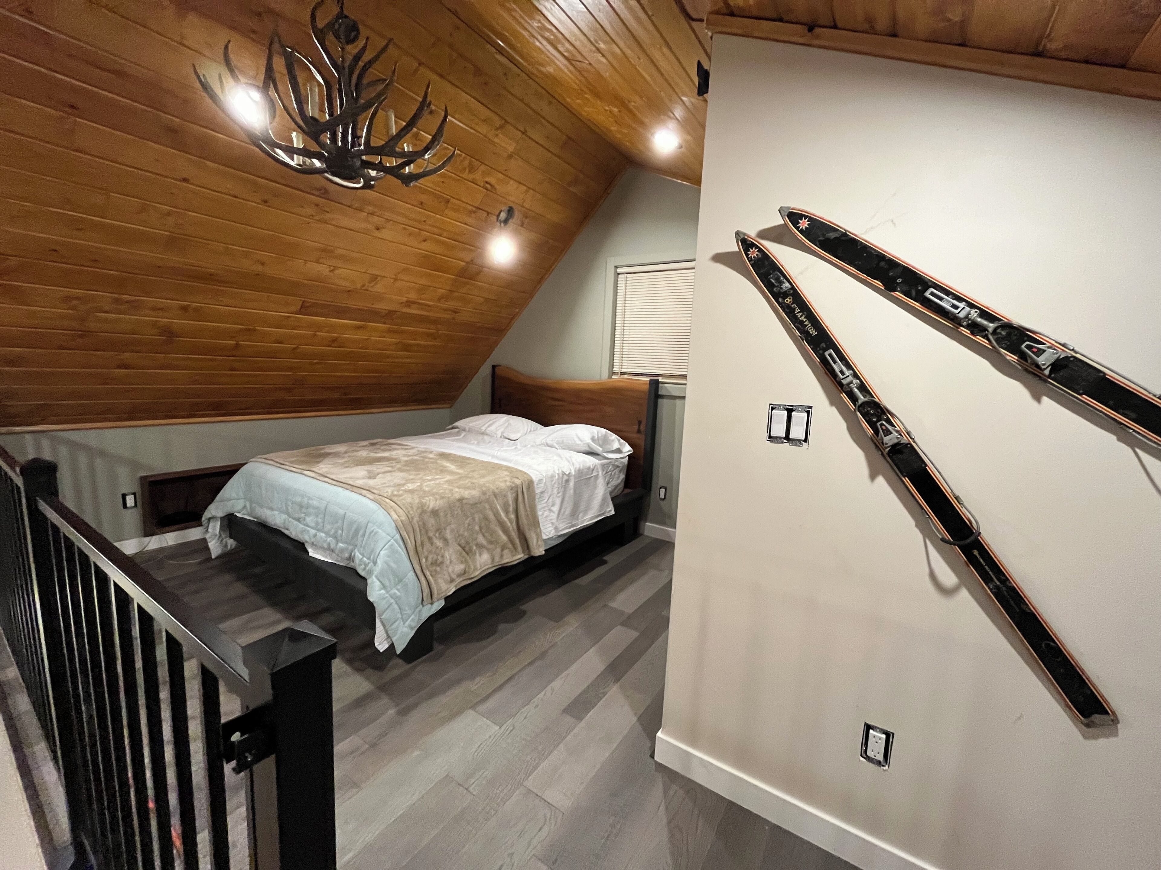 Little Giant, Concrete Built\nserene 2-bedroom House With Wifi In Charming Coram - West Glacier, MT