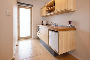 Estúdio | Cozinha privada | Minifrigorífico, um micro-ondas, uma chaleira elétrica, uma torradeira 