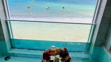 Quarto Duplo Deluxe, varanda, vista para o mar | Wi-fi grátis, roupa de cama fornecida