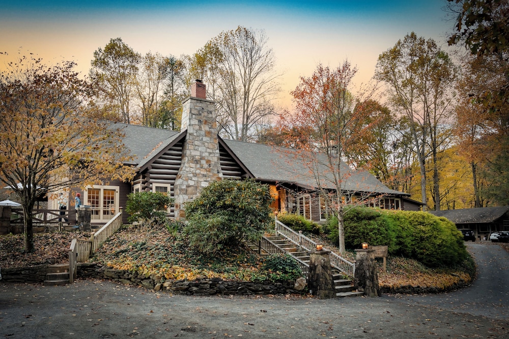 Snowbird Mountain Lodge - Robbinsville, NC