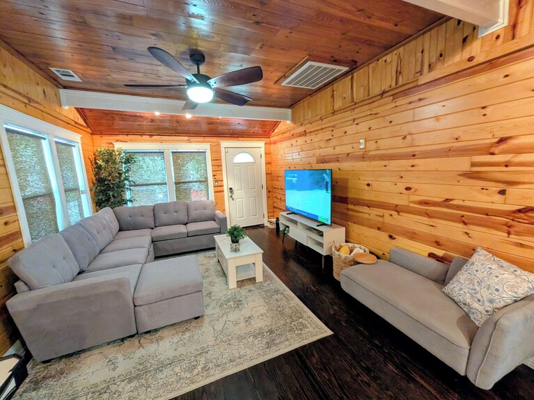 Modern Cabin Style Cottage 1-block From Historic Downtown Mckinney - Allen, TX