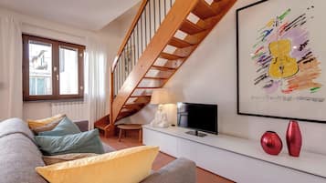 Apartamento | Área de estar | TV de tela plana