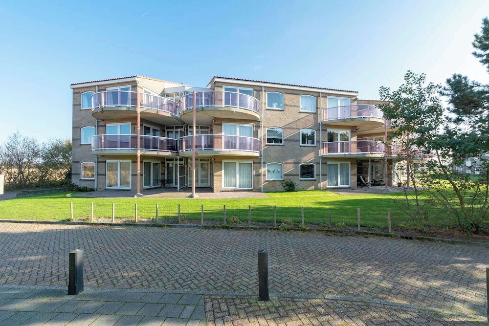 Lovely Apartment With Balcony - Texel