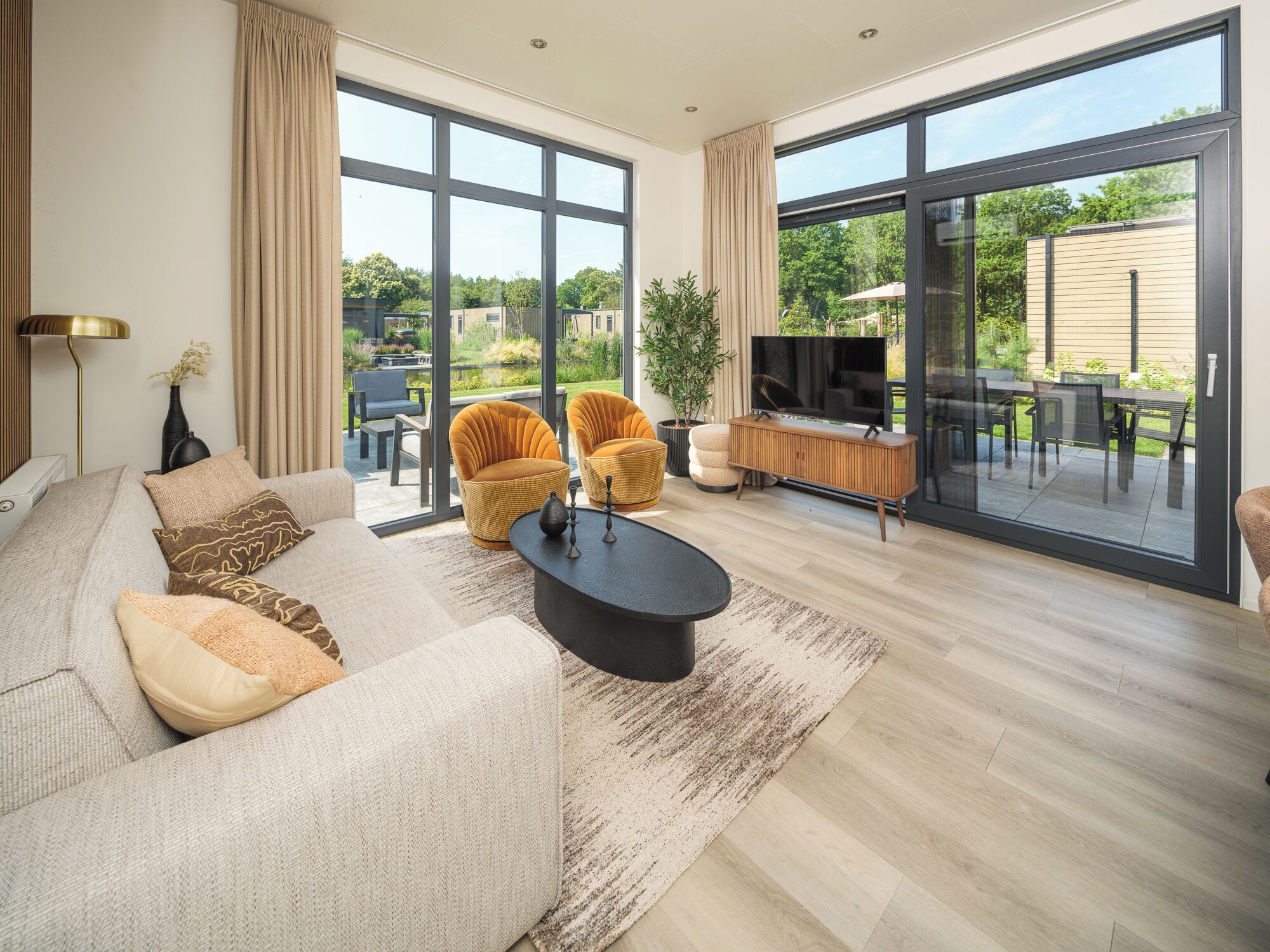 Essenburgh: Spacious And Stylish Property For 6 People With Three Bedrooms, A Modern Kitchen, And A Cozy Outdoor Area. Experience Luxury And Nature In The Veluwe. - Zutphen