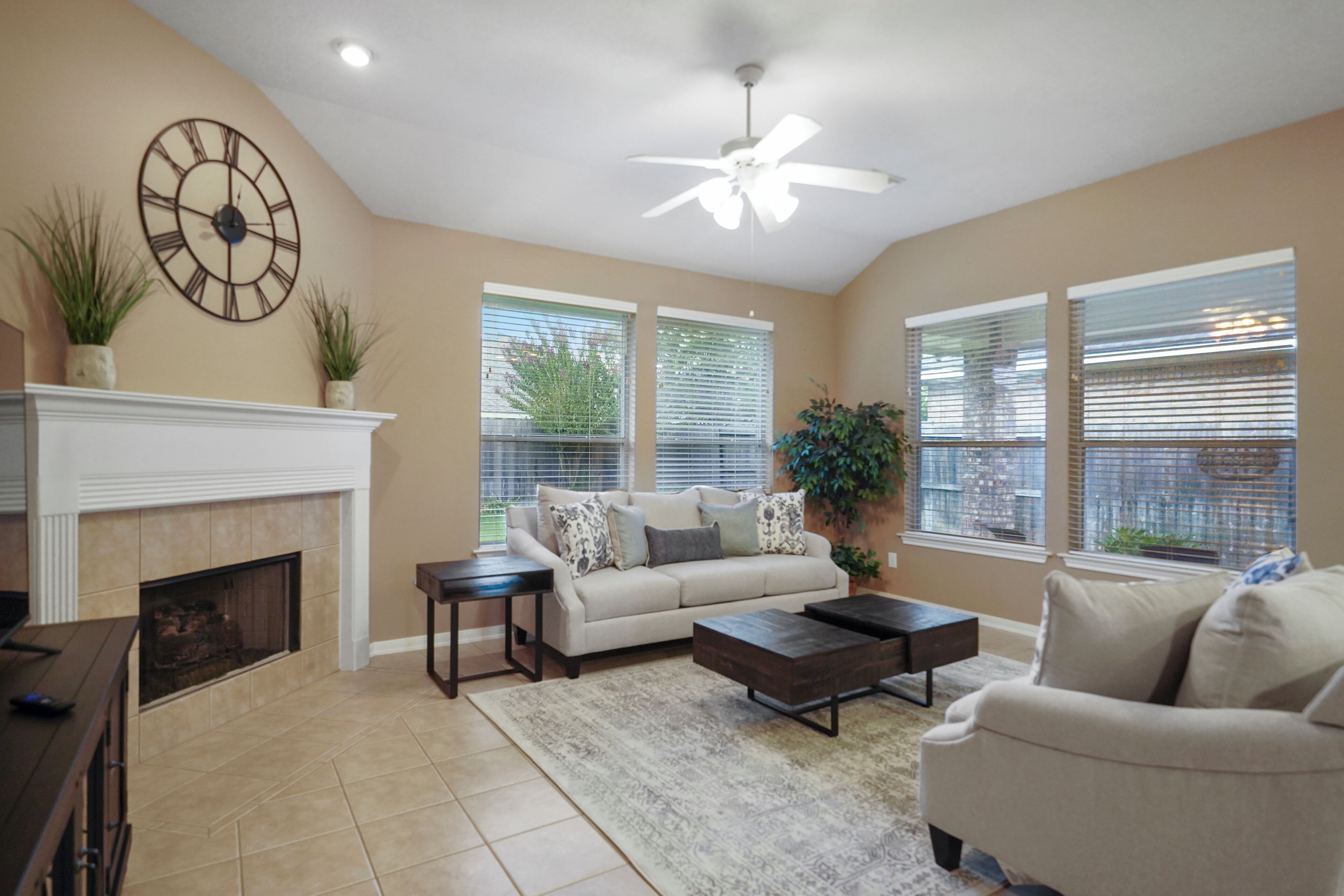 3-bedroom House In Spring With Pool, Jacuzzi Bathtub, And Pool Table. - Aéroport George-Bush de Houston (IAH)