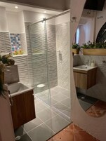 Quarto Duplo Deluxe | Casa de banho