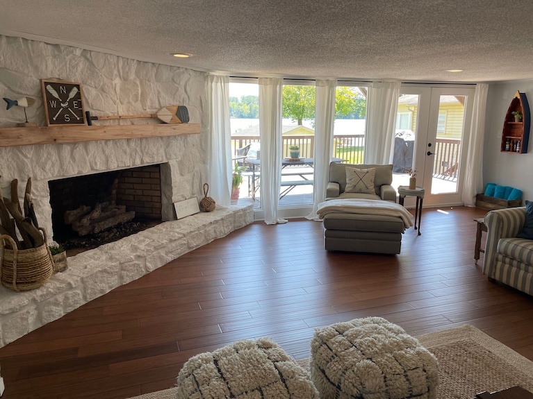 Driftwood Lake House- Cozy , Quiet Cove! - Tuckertown Reservoir, NC