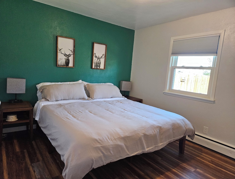 Elevated Escape With Hot Tub - Leadville, CO