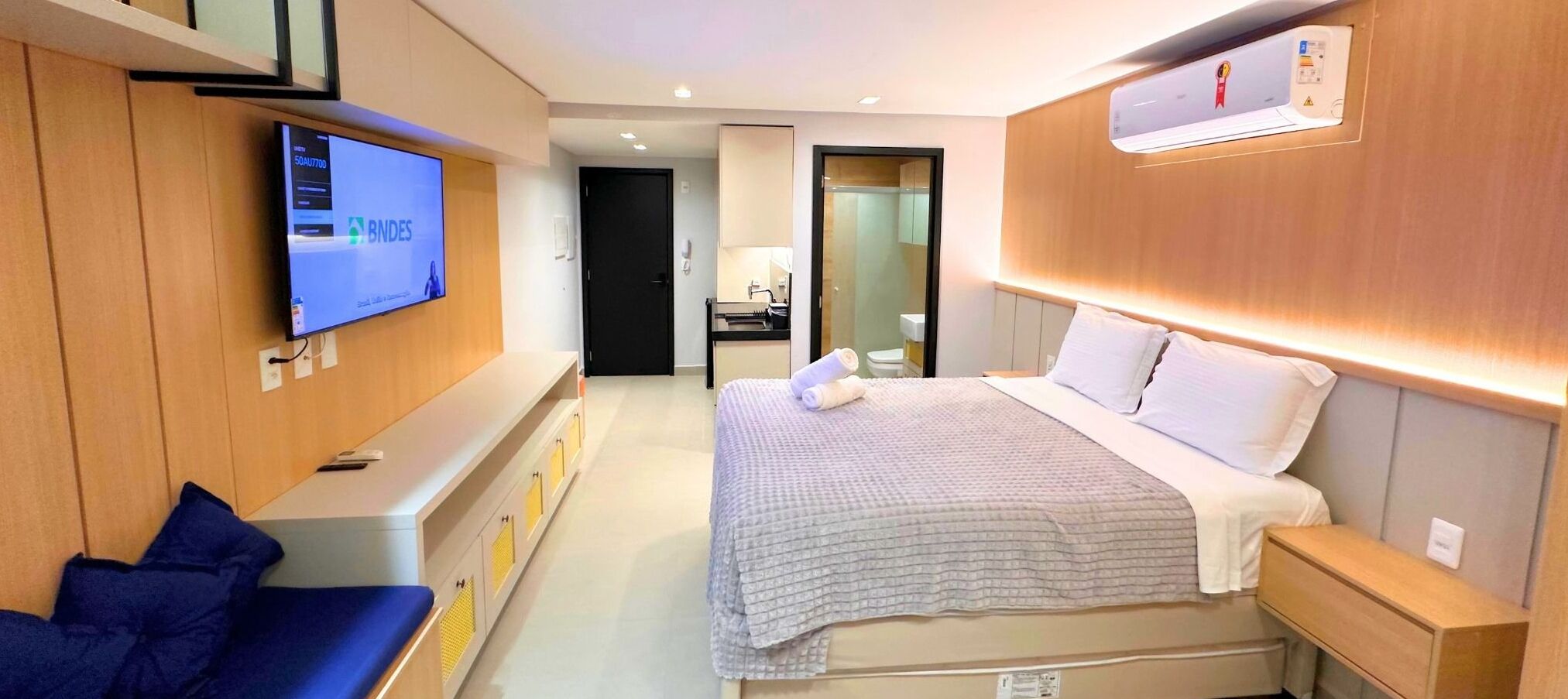 Suite | Secretária, secretária adequada para computadores portáteis 