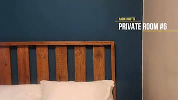 Quarto Duplo Comfort | Roupa de alta qualidade, secretária