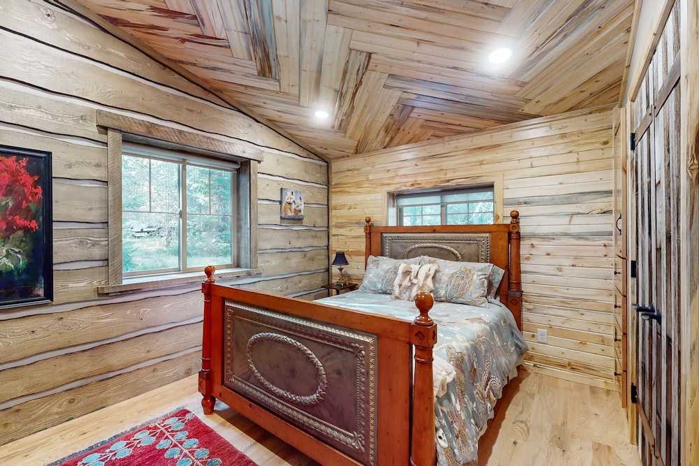 Log Cabin Made New Again With Hot Tub, Wifi, Wood Stove, Close To Yellowstone - Idaho (State)