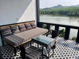 Bungalow Familiar, vista para a colina | Terraço/pátio interior