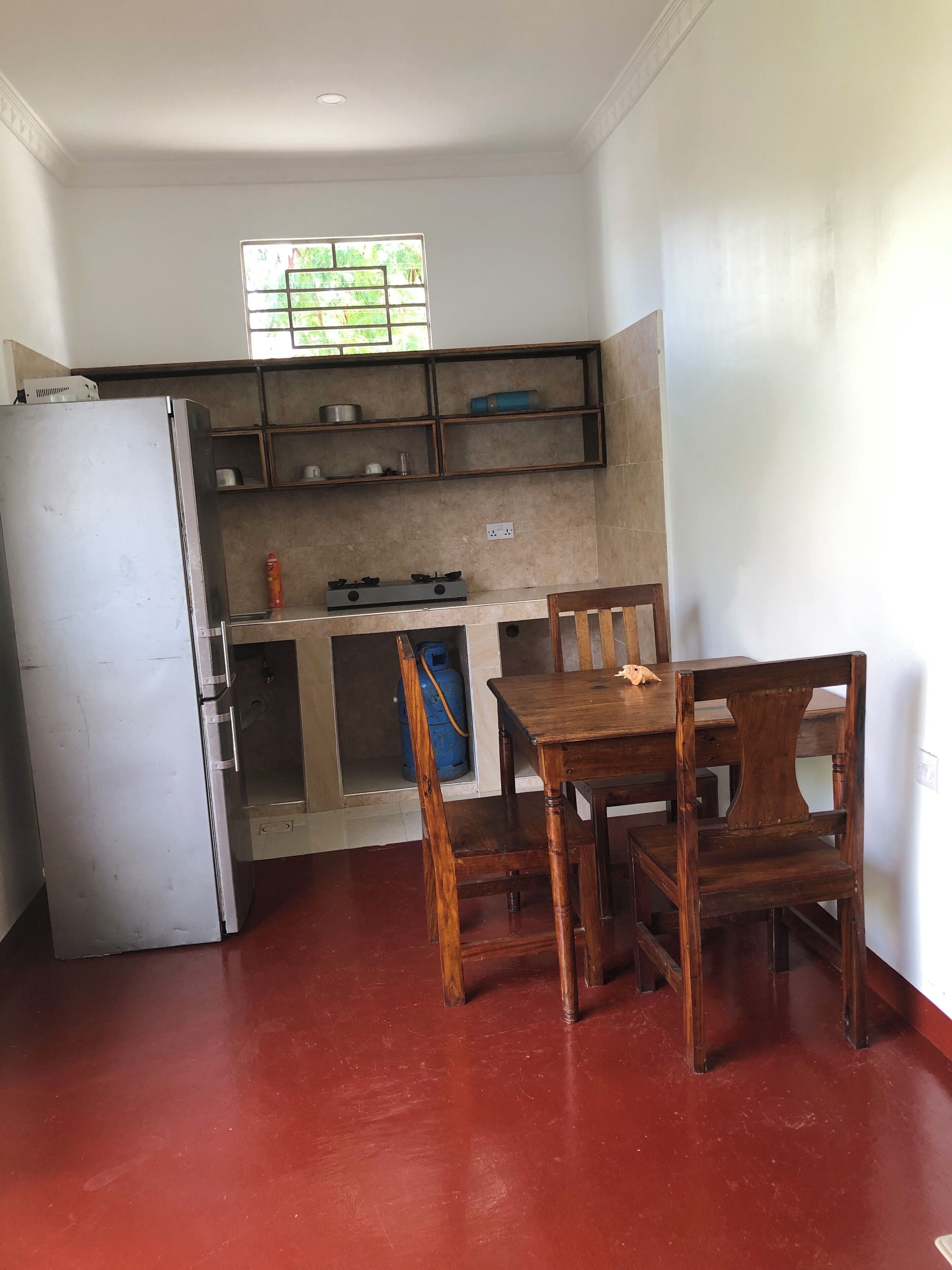 Villa Standard | Cozinha privada | Um frigorífico, um micro-ondas, um forno, uma placa de cozinha 