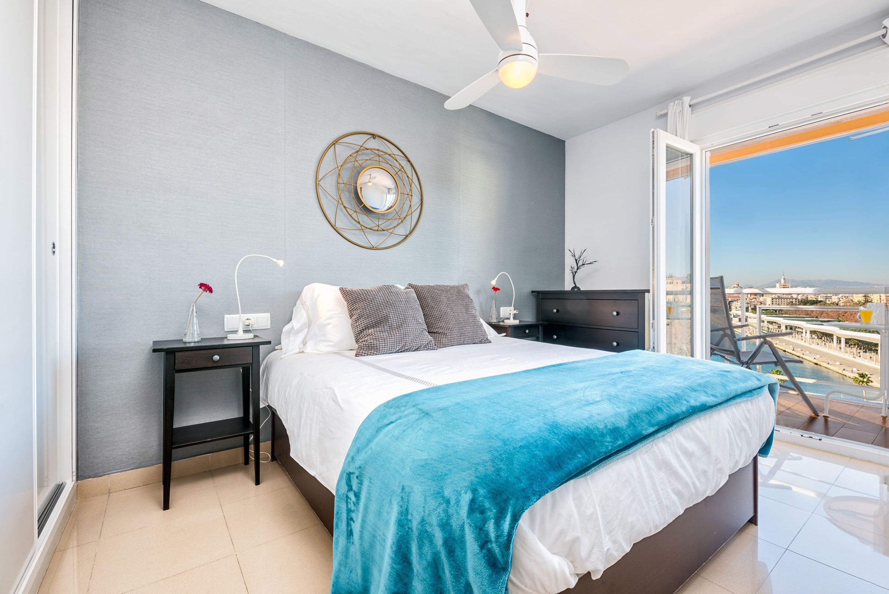 1 quarto, edredons de pluma, individualmente decorados