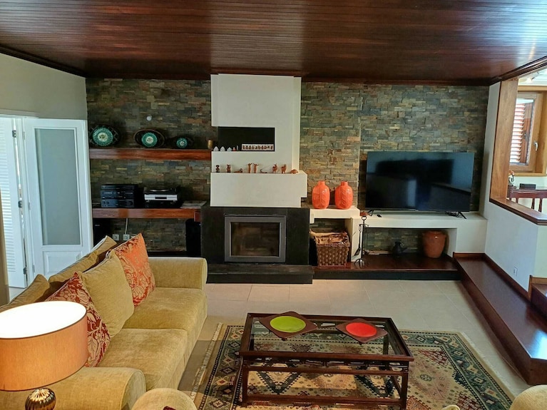 Casa Monte Da Volta. Spacious, Well Equipped, For Relaxing And Having Good Time - Chaves