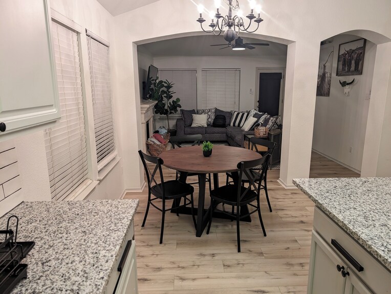 3-bedroom Vacation Home Just 18 Minutes From Lake Travis - Leander, TX