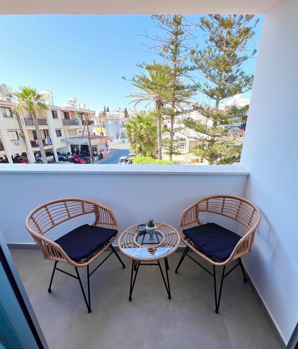 Living Boutique Apartments - Ayia Napa