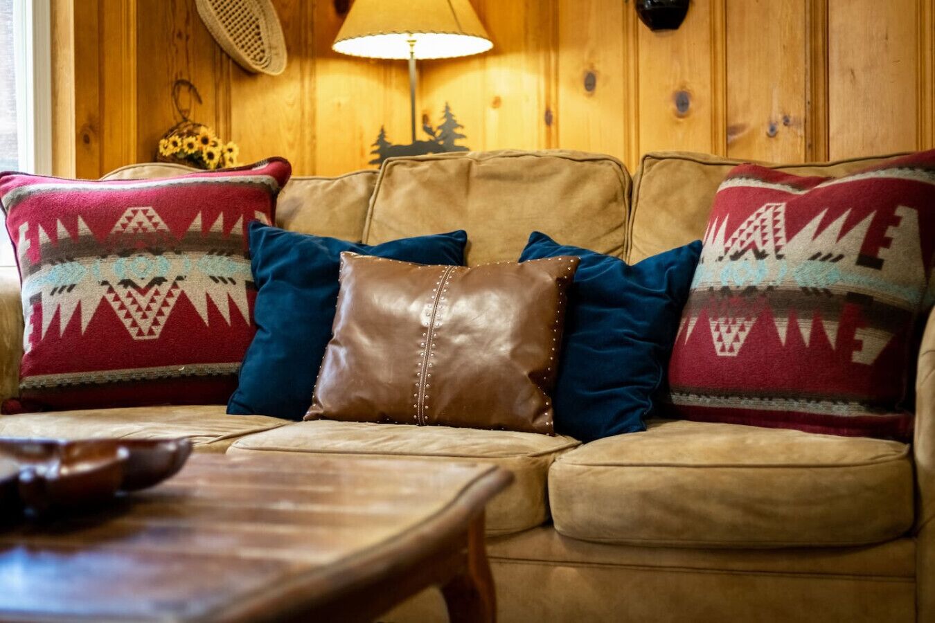 Pet-friendly 2br Cabin | Near Beach | Fenced Yard! - South Lake Tahoe, CA