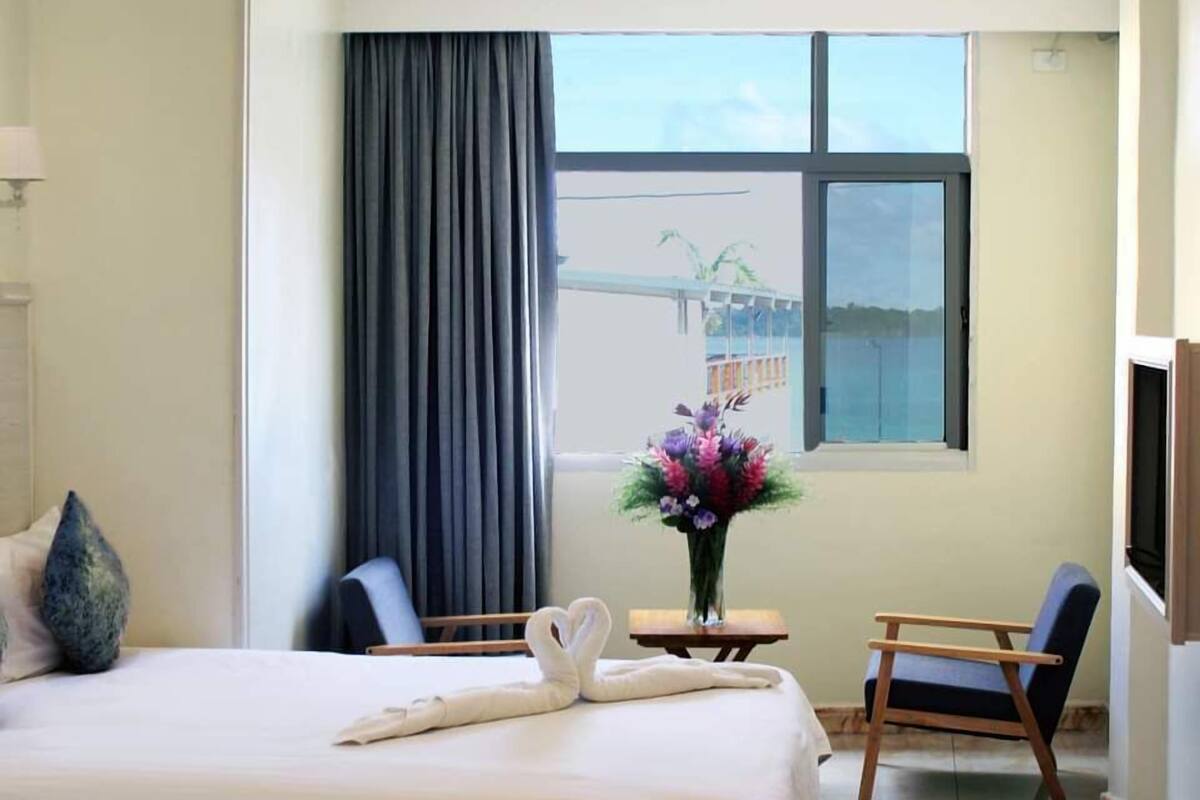 Quarto casal luxo, vista para a baía | Wi-Fi de cortesia