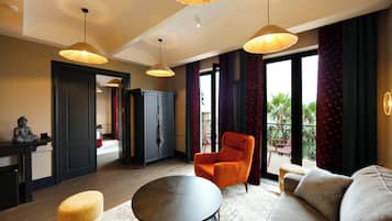 Quarto Duplo Familiar, varanda, vista para o mar | Cofre no quarto, secretária, ferro/tábua de engomar, Wi-fi grátis