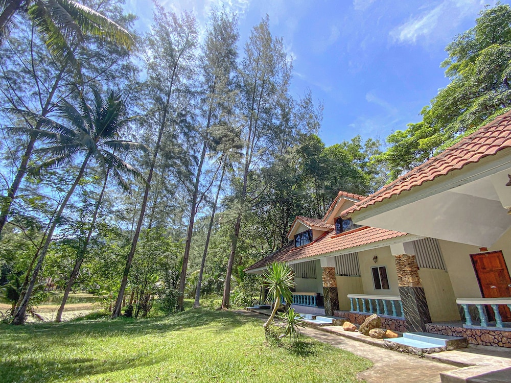 Ranong Resort And Laguna - Ranong