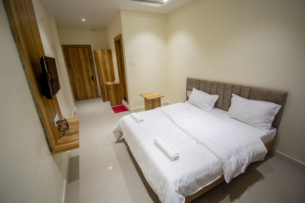 Hotel Anubhuti - Ujjain