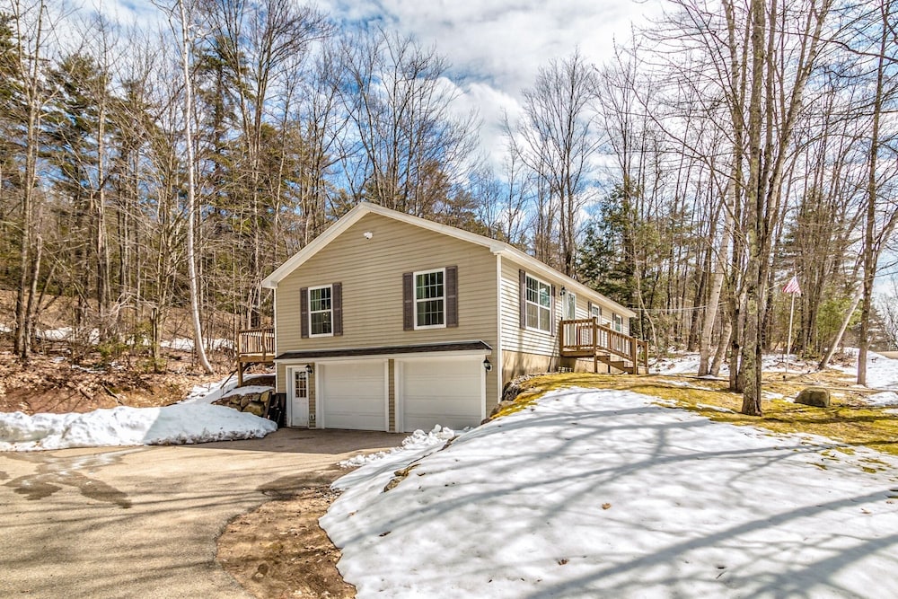 Your Perfect Blend Of Views, Hot Tub, And Fun! 3 Bedroom Home By Redawning - Conway, NH
