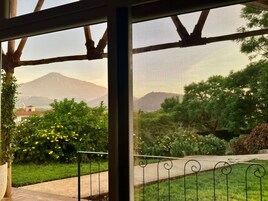 Quarto quádruplo família, vista para a montanha | Terraço/pátio