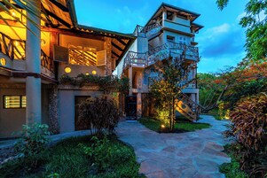 Fachada da propriedade