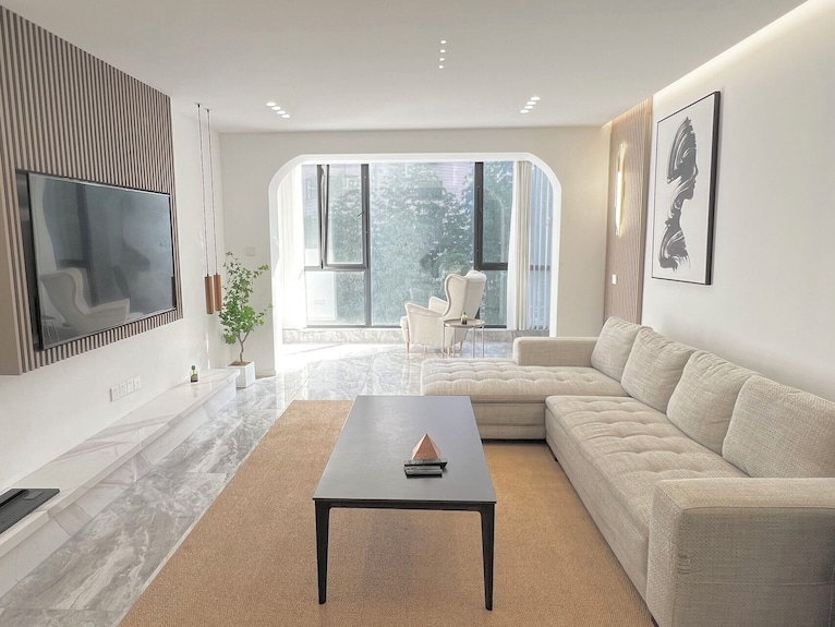 Easternhub- Shanghai Jing'an Temple, Sunny Capital, Deluxe 3-br Apartment - Shanghái