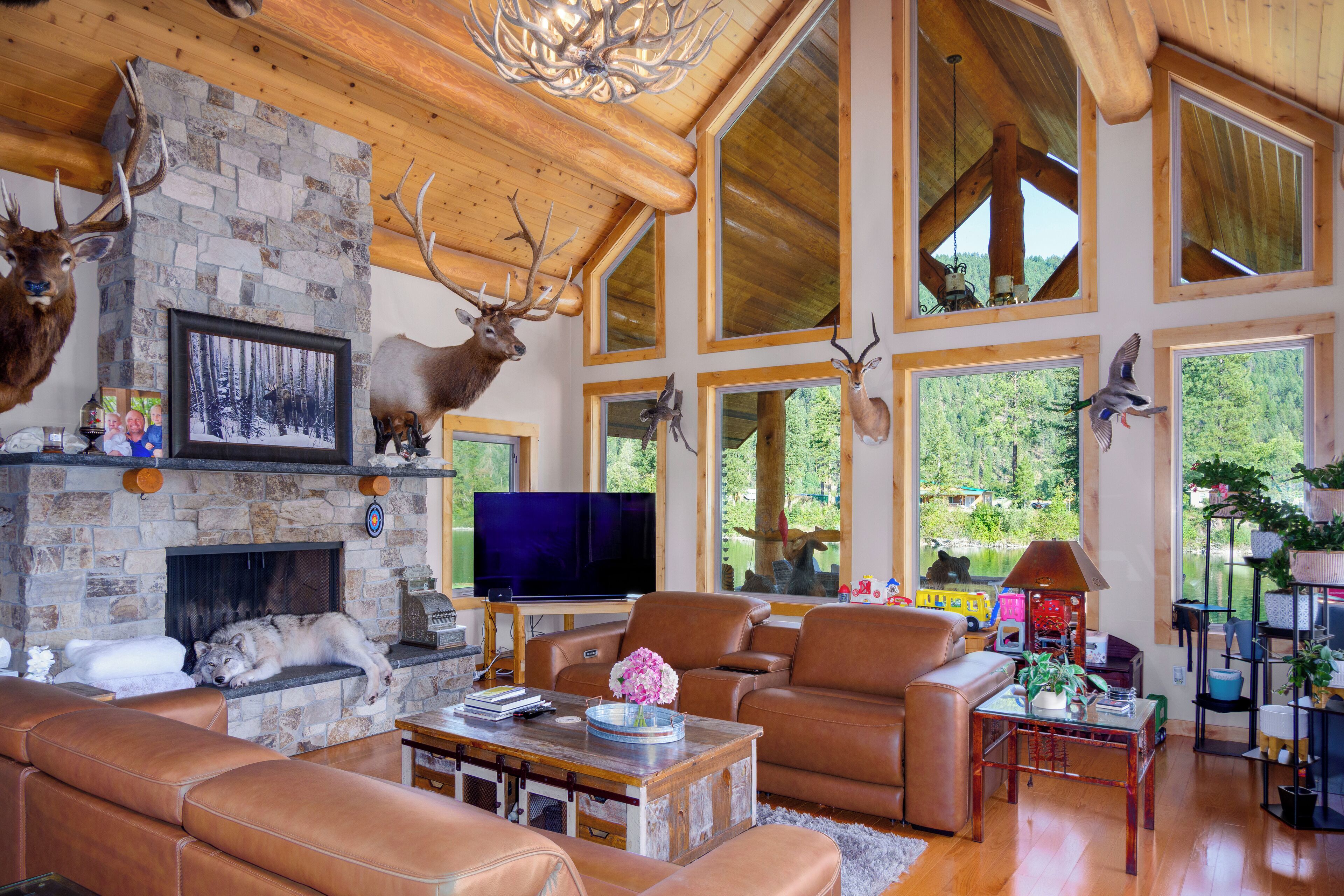 House On The River With An Amazing View Of The Cabinet Mountains! - Libby, MT